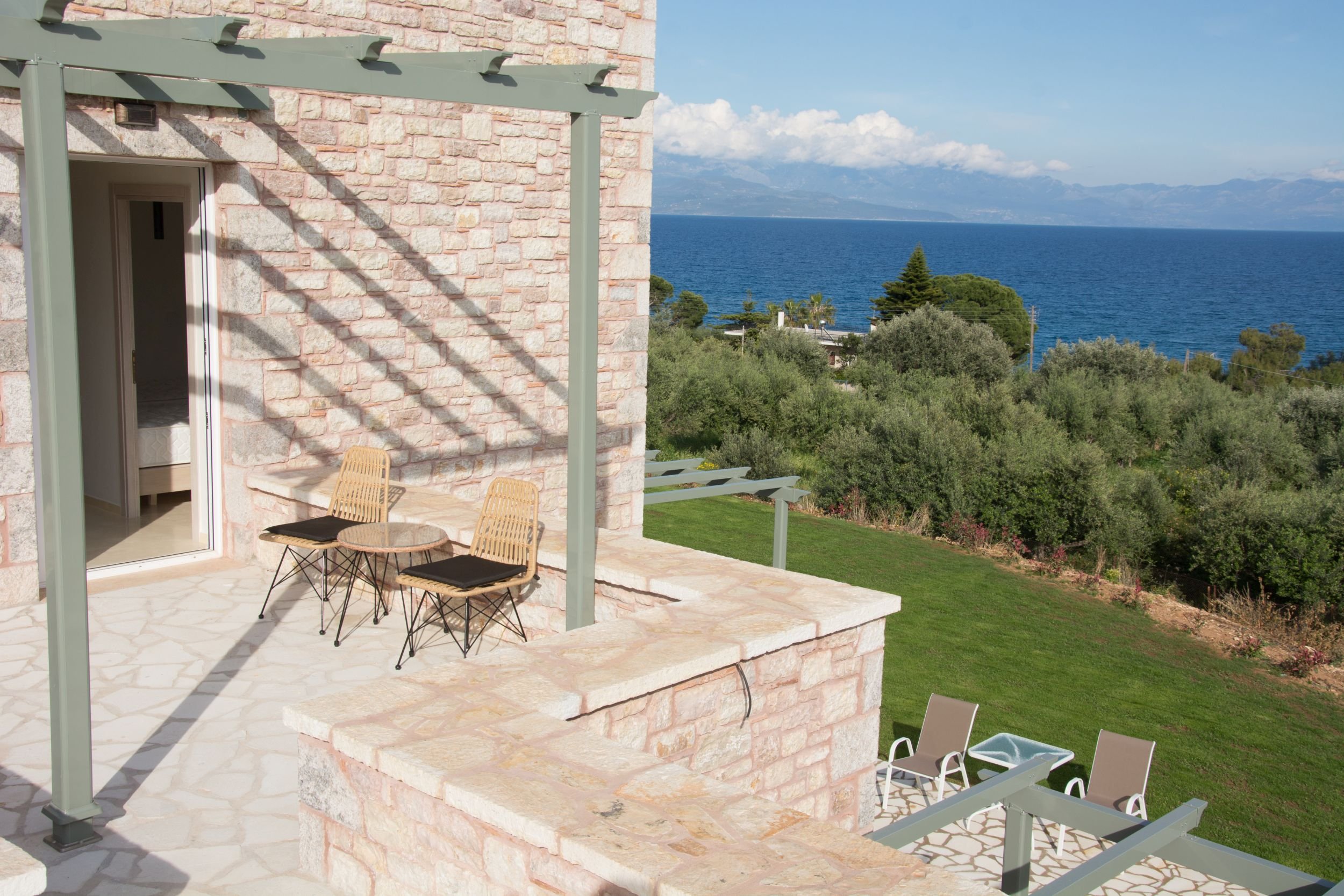 Stone Bay Houses, Messinia| All About Peloponnisos