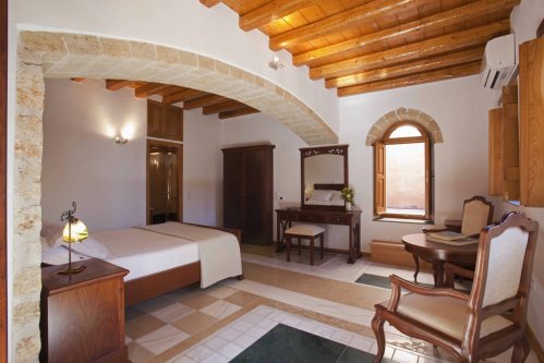 Monemvasia : 4 Top Stays from the Castle to the Shore ...